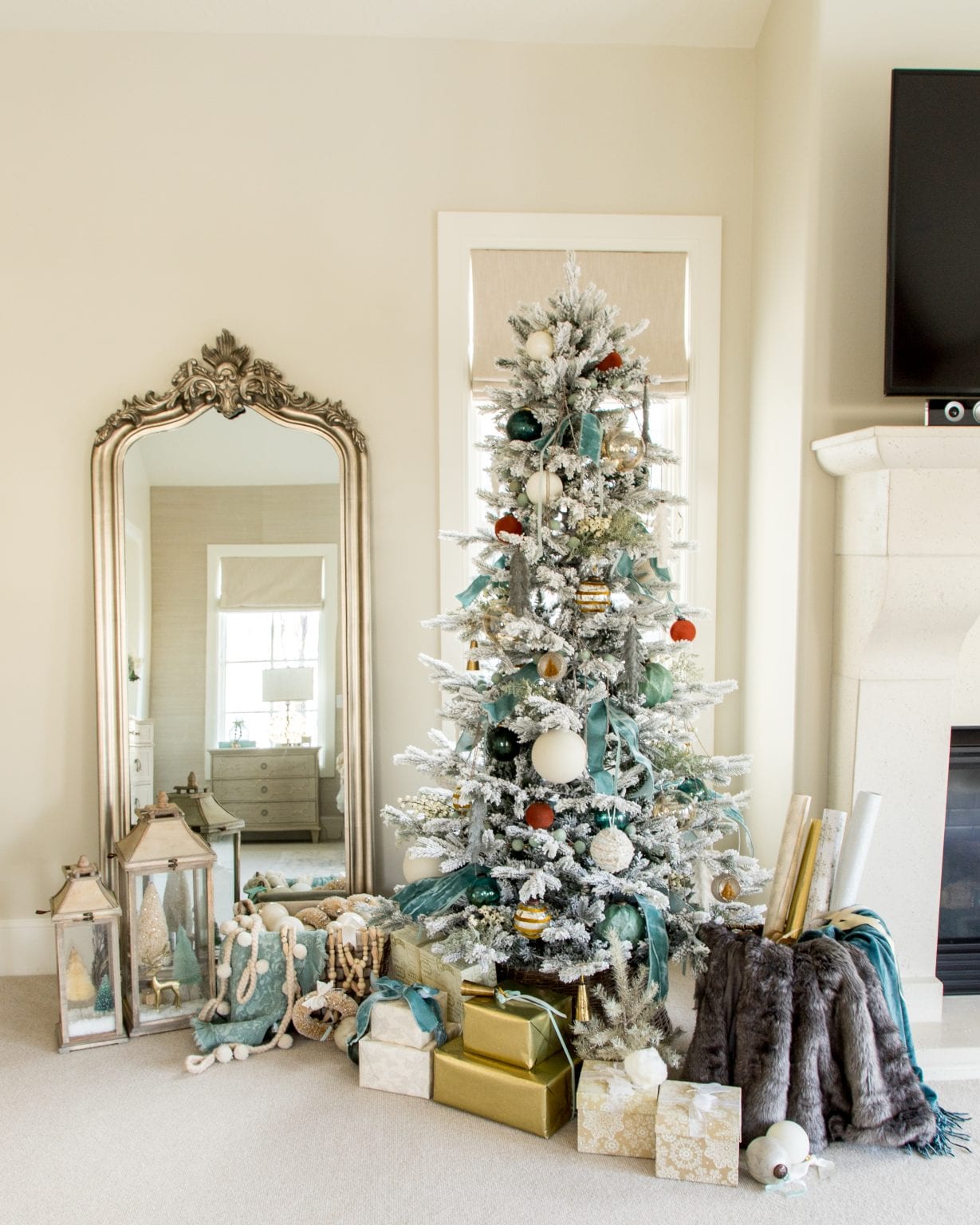 Tips For Decorating A Christmas Tree | Christmas Tree Decor Inspo