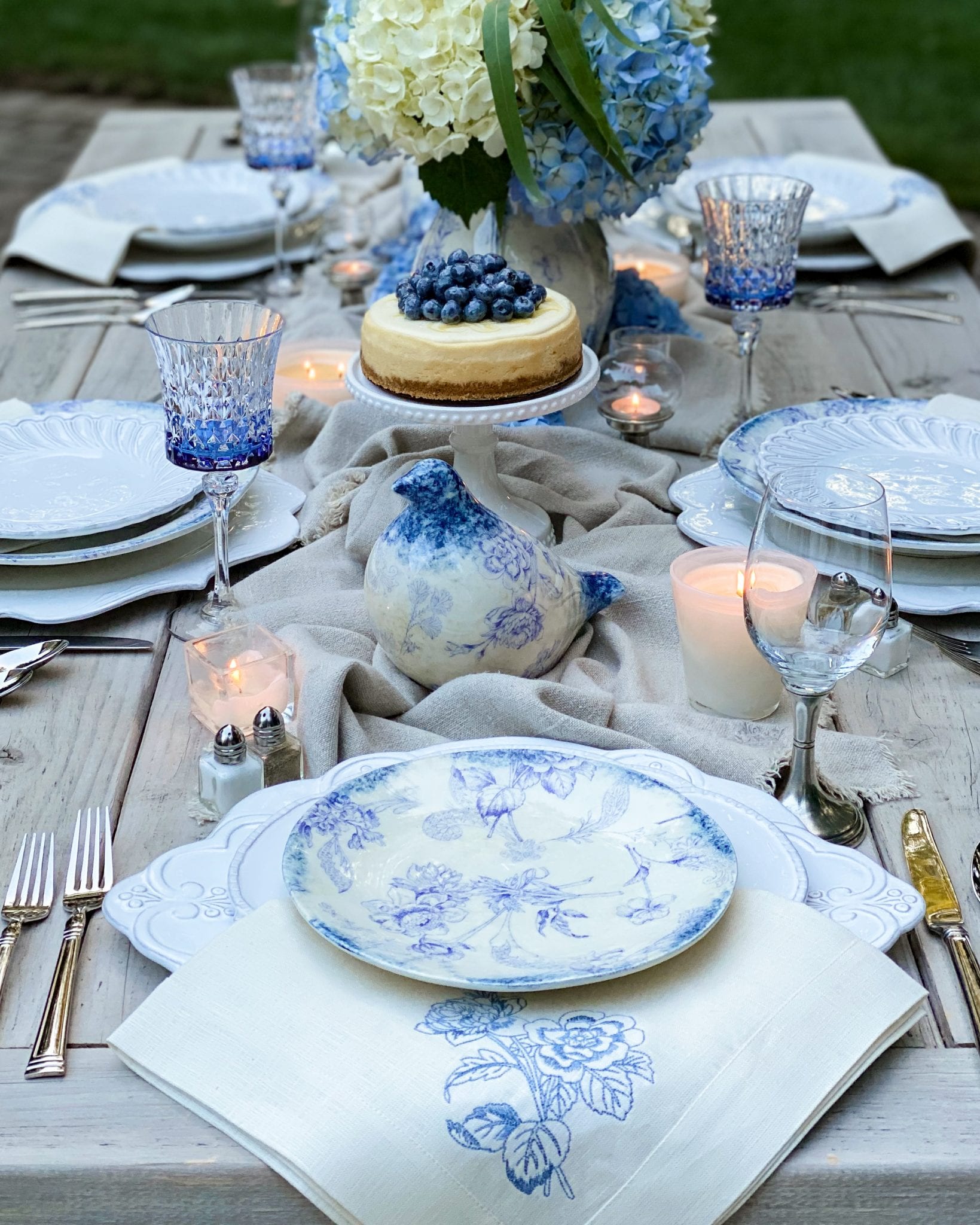Spring Table Decor Ideas | Outdoor Spring Decor Inspiration
