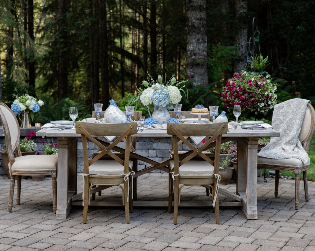 Spring Table Decor Ideas | Outdoor Spring Decor Inspiration