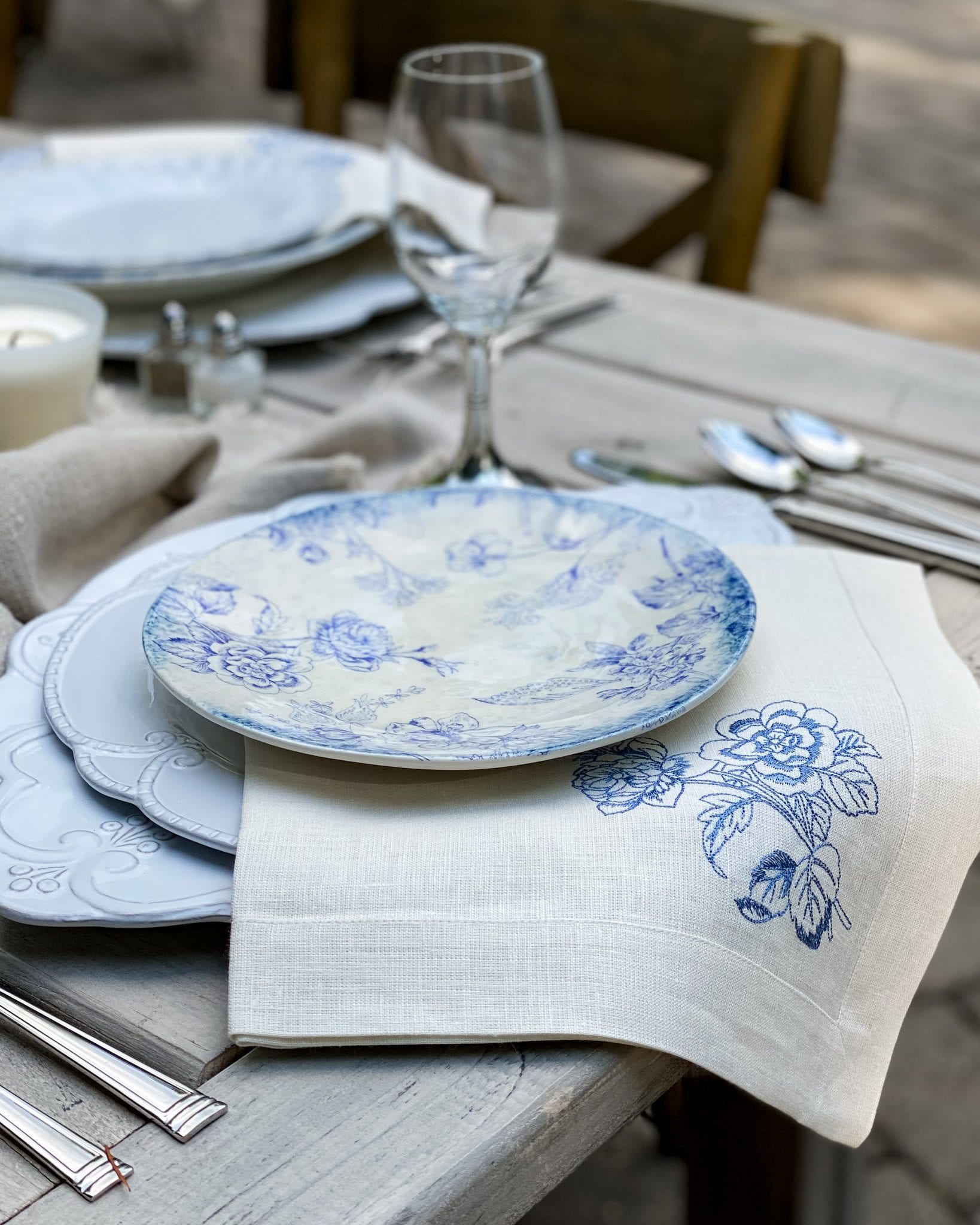 Spring Table Decor Ideas | Outdoor Spring Decor Inspiration