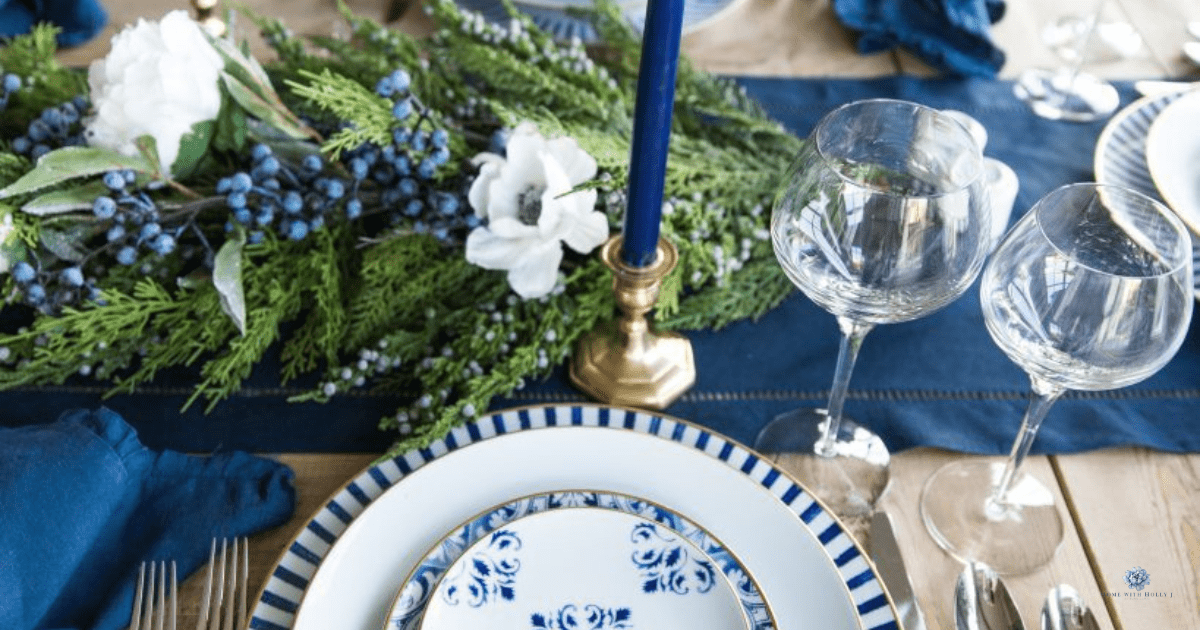 Winter Themed Table | Winter Tablescape Ideas